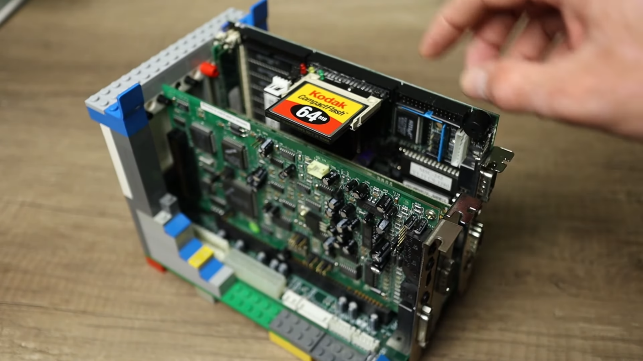 Retro SFF: RetroGameCouch Builds SFF AMD 5×86 PC With Legos – SFF ...